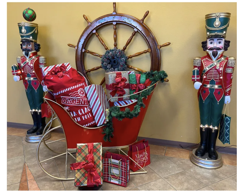 Christmas Sleigh | The Invite | Event & Party Prop Rentals