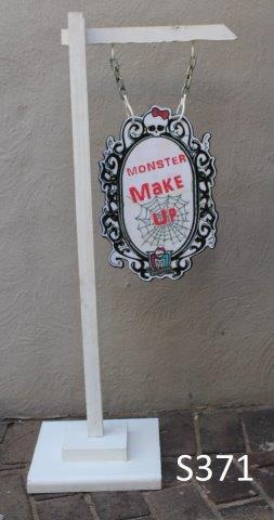 S371 Monster High - Make Up Sign | Dazzling Props