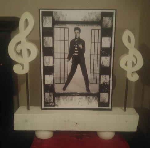 S872 Elvis Presley Centrepiece | Dazzling Props