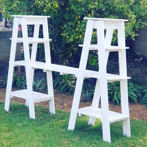 S1358 Two Tower White Stand | Dazzling Props