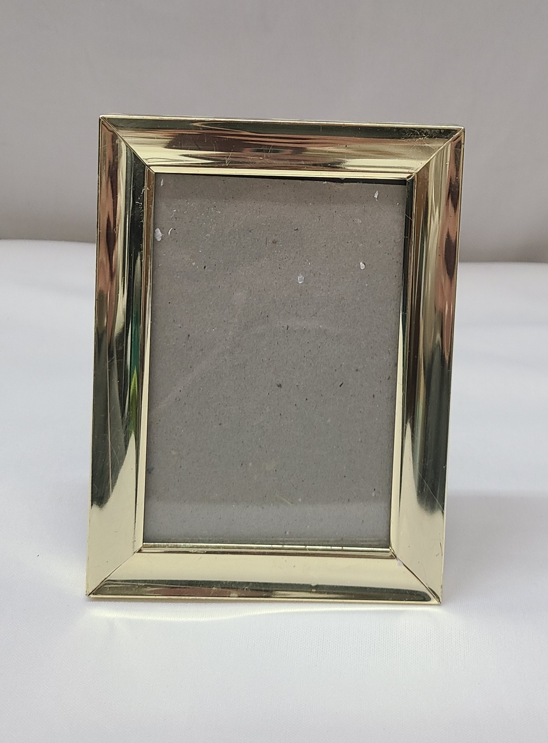 Light Gold Frame 5'x3' | Revel & Flourish Minneapolis Event Rentals