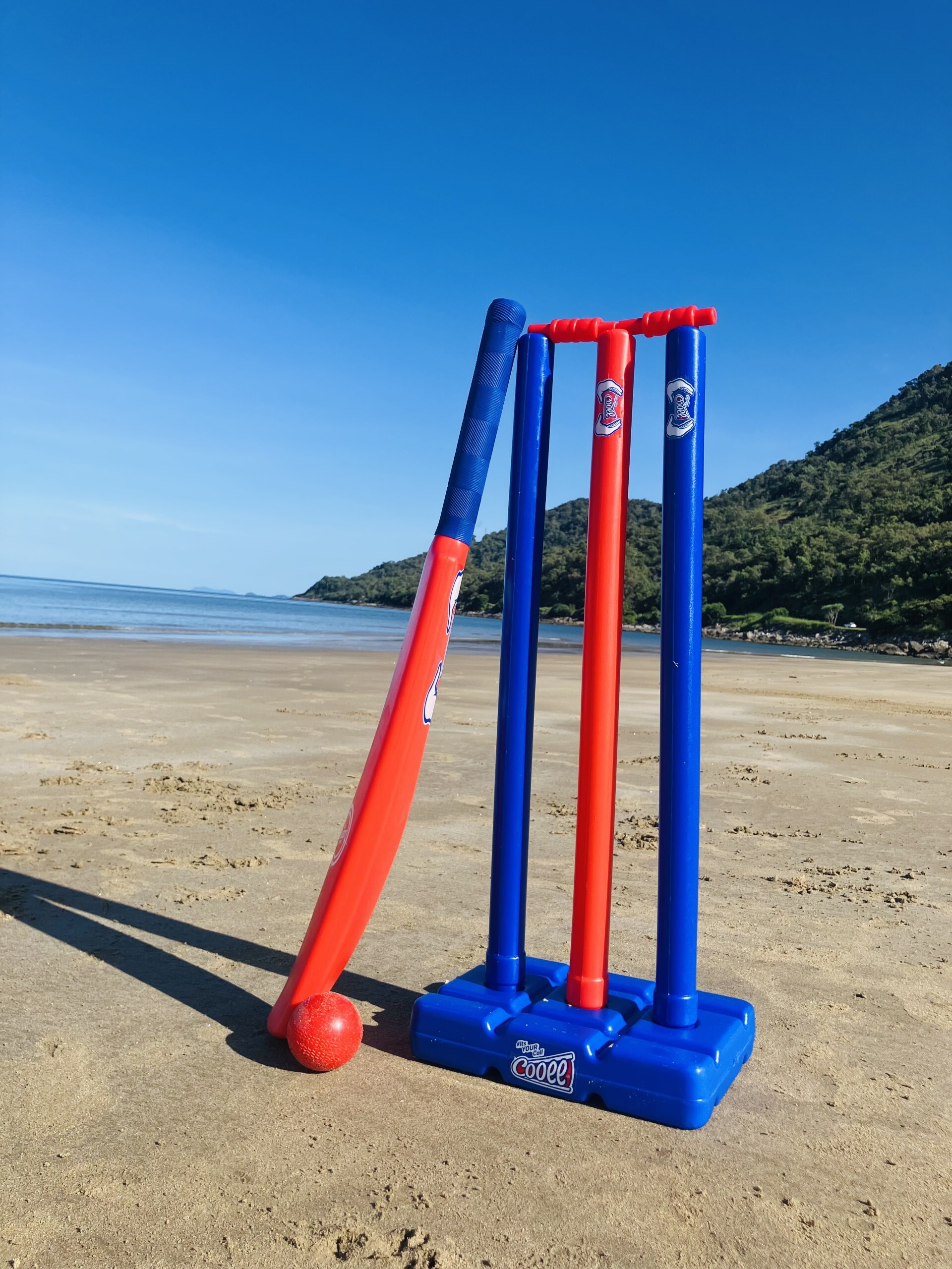 Beach Cricket set | Beach Hire NQ