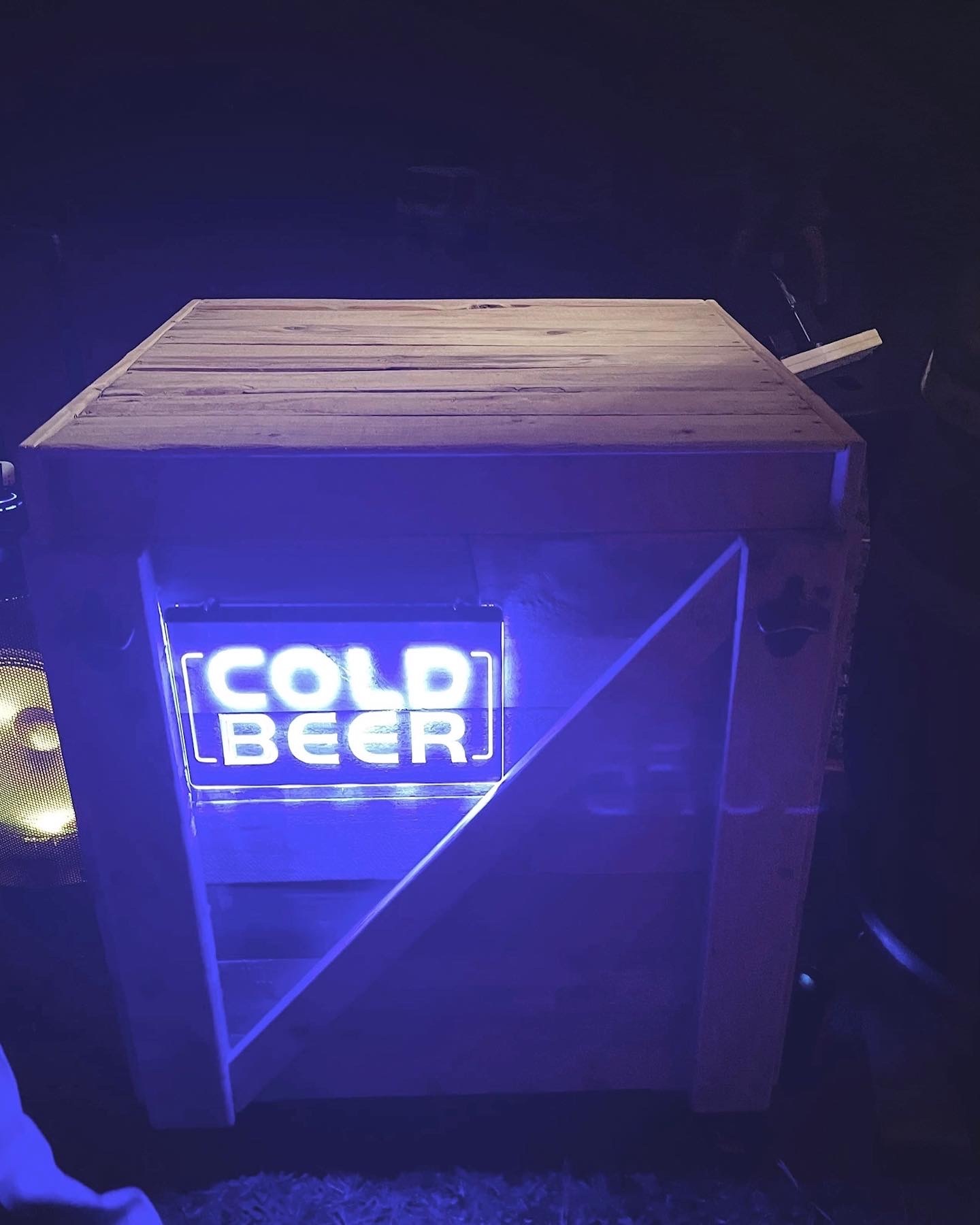 Esky Ice Box Inside Wooden Crate - with Optional Light Up Beer Sign ...