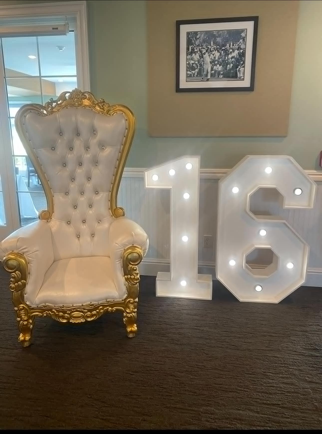 Sweet Sixteen Gold Throne and 4Ft Marquee Number Bundle | Tuckers Party ...