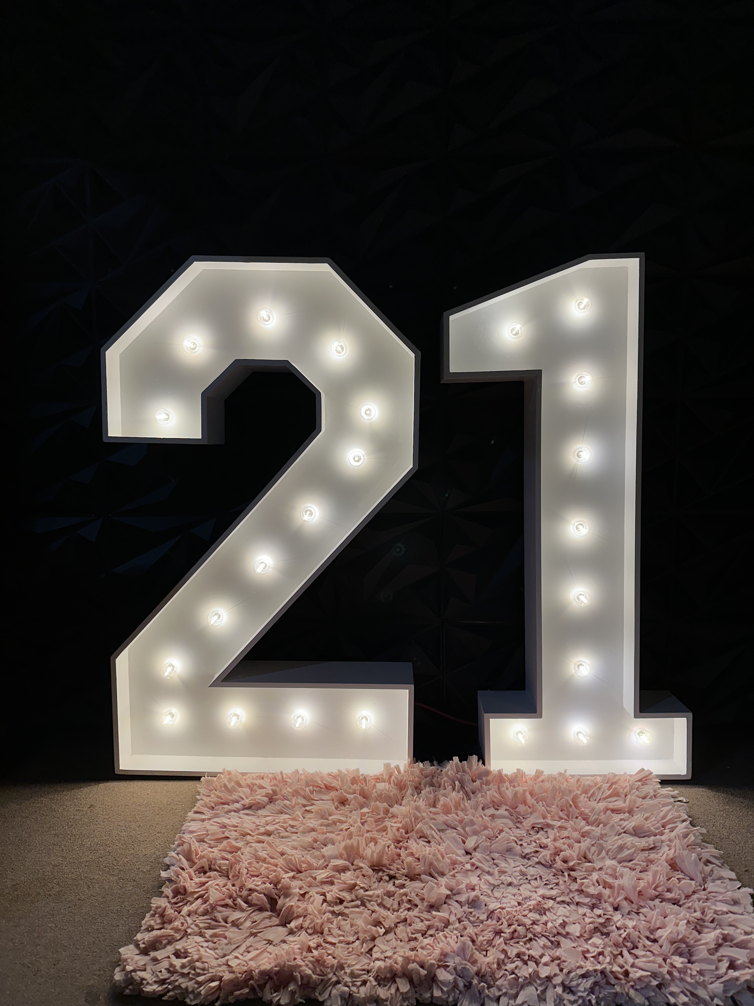 4FT Marquee Number 21 | Tuckers Party Rental West Hartford Connecticut