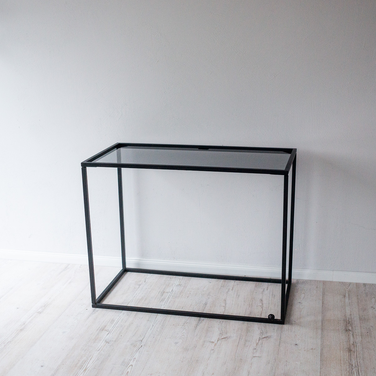 SIMPLE BLACK table | VELVET