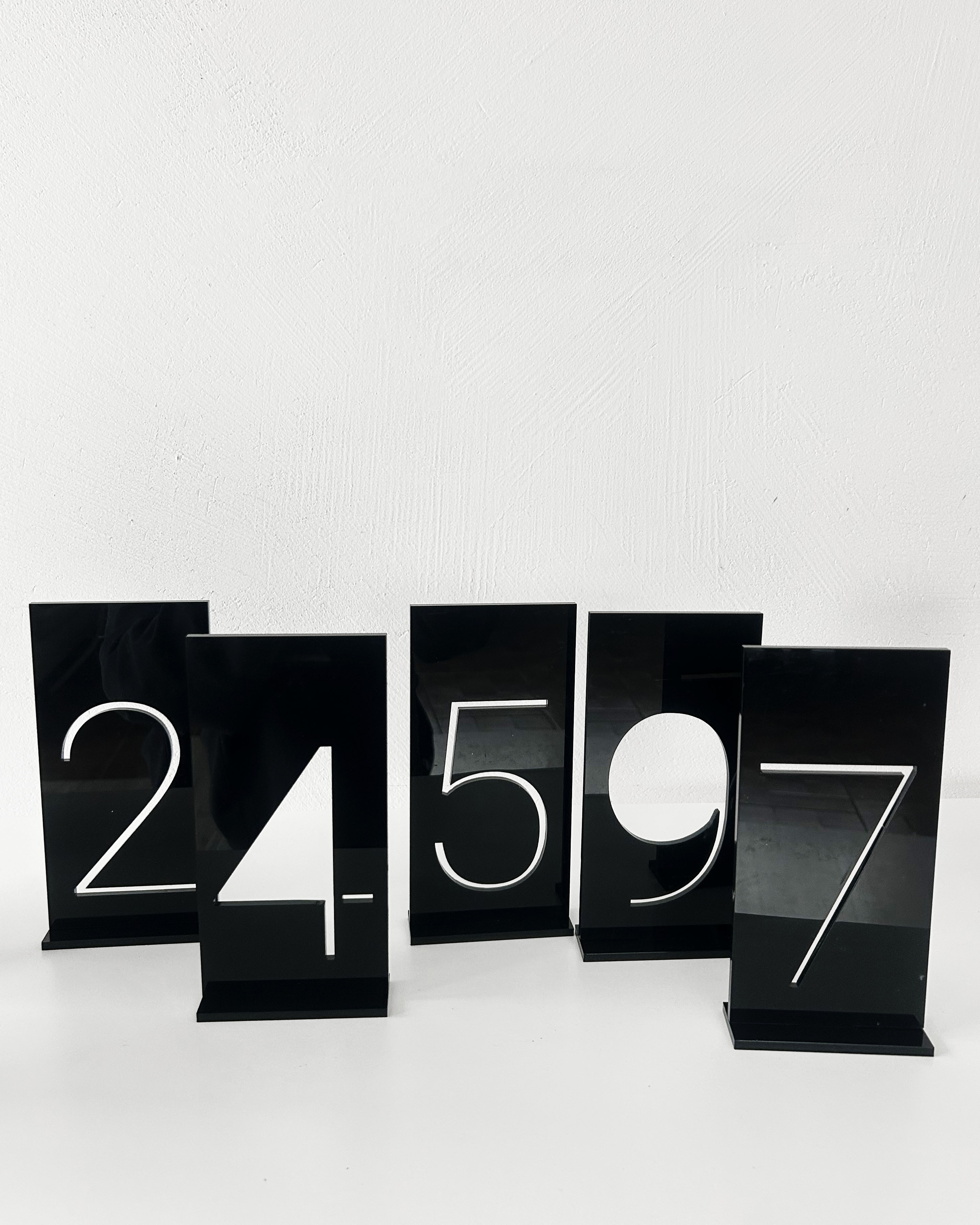 BLACK table numbers | VELVET