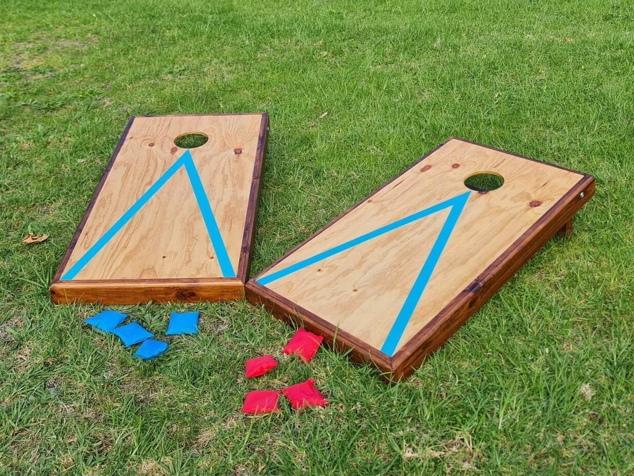 Corn Hole Toss | Rustic Game Rentals