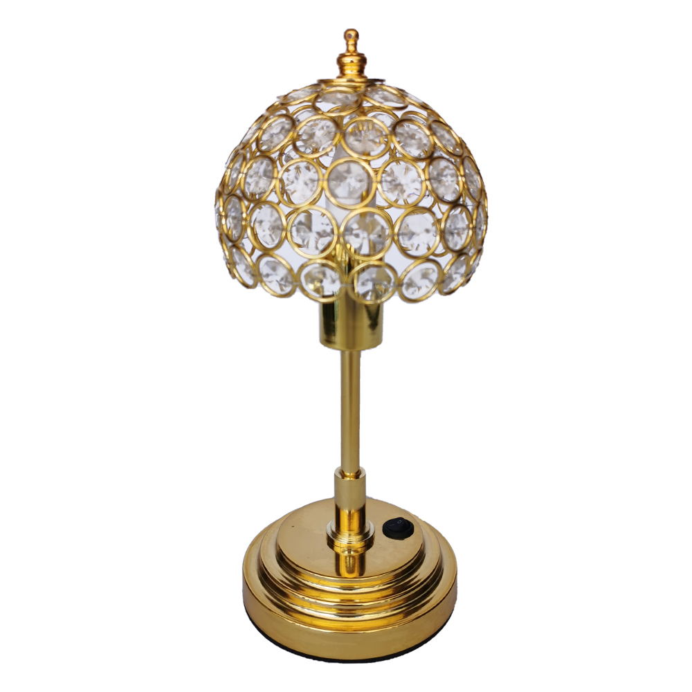 Gold Crystal Lamp Centerpiece | Elegance Events & Décor