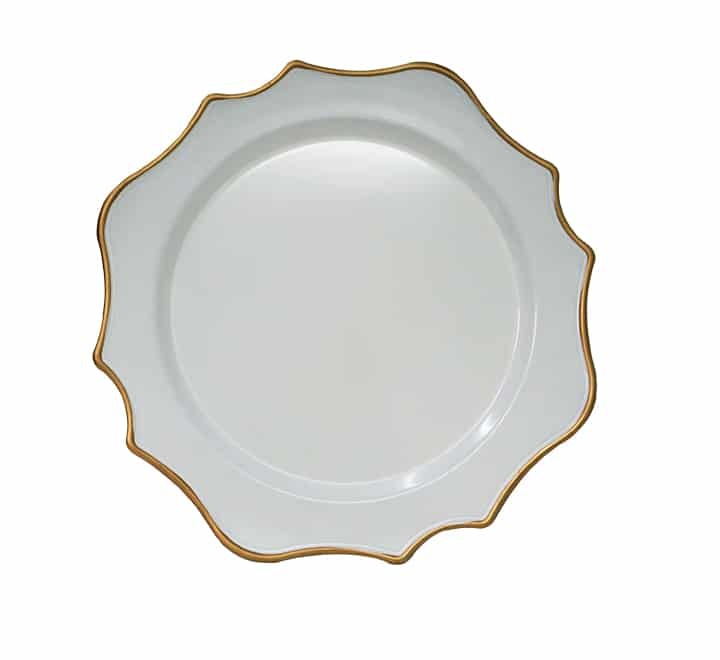 White plastic Underplate with gold rim | Elegance Events & Décor