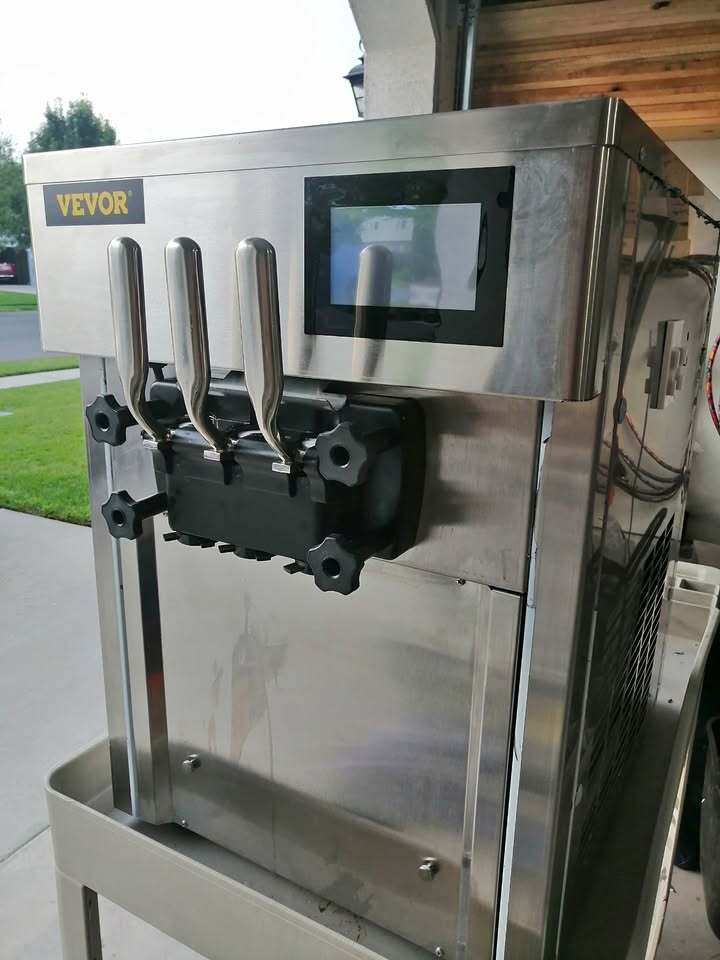 Ice Cream Machine Rental | Boards and Bytes