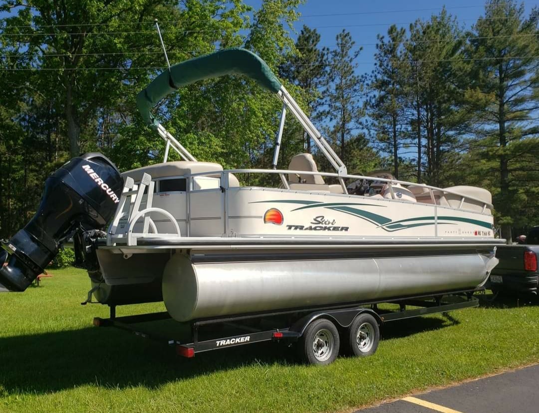 Pontoon Boat | Webb's Rentals & Service
