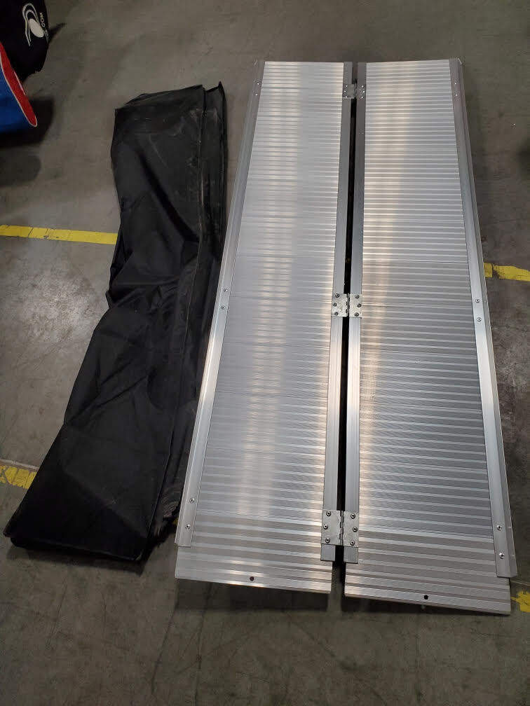 Metal Portable 6 foot Wheelchair / Mobility Ramp | EFCL