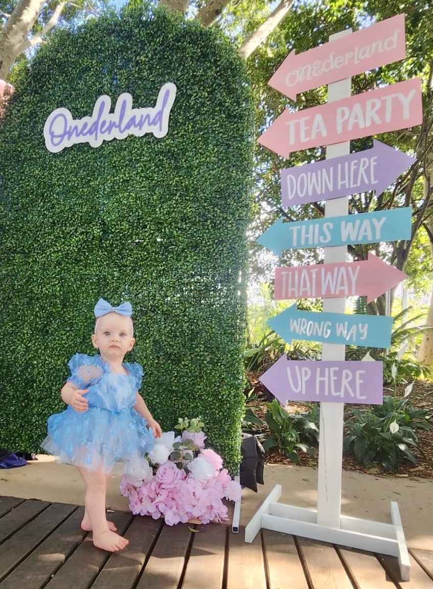 Grass Arch | My Blooming Party - Event & Party Hire