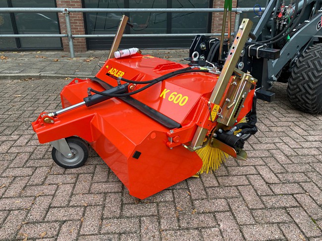 Veegborstel Adler 160CM | Maes Verhuur