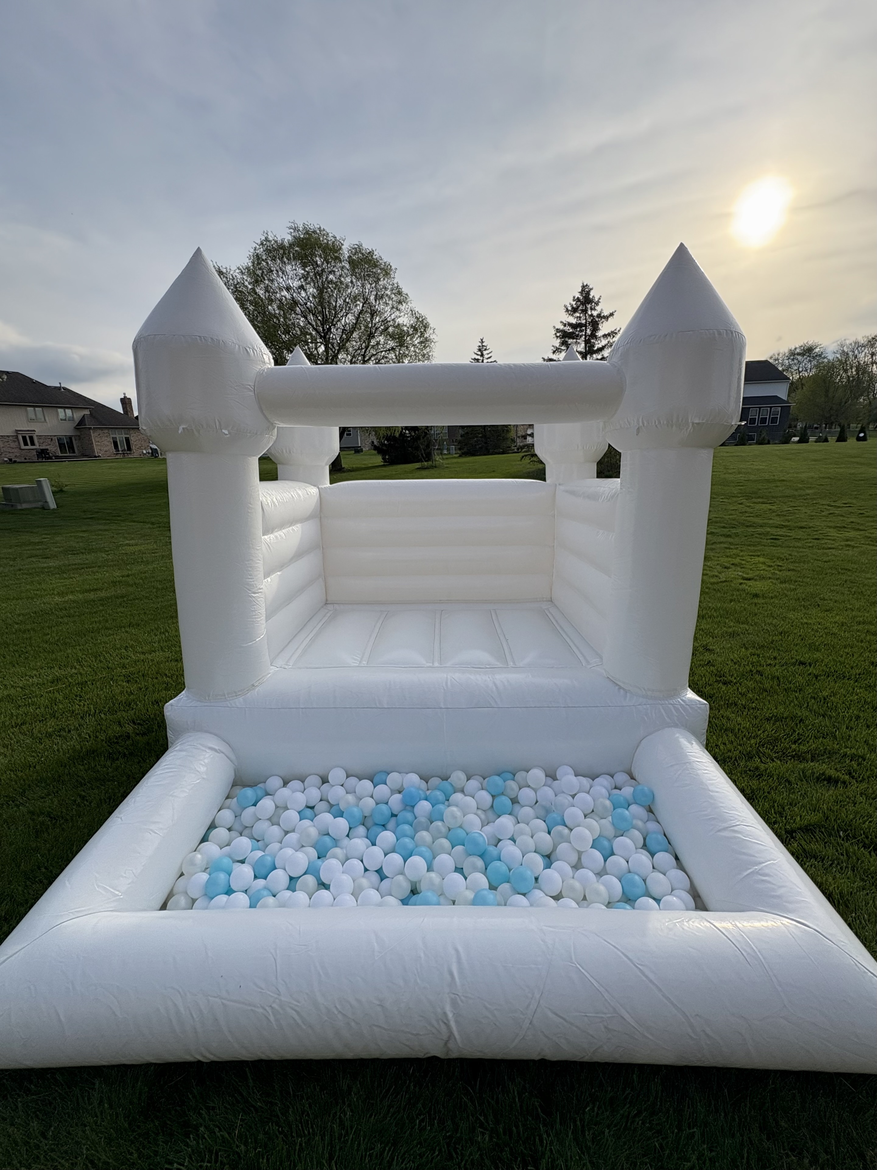 White Bounce House with Attached Ball Pit | Michigan | Michigan’s #1 ...