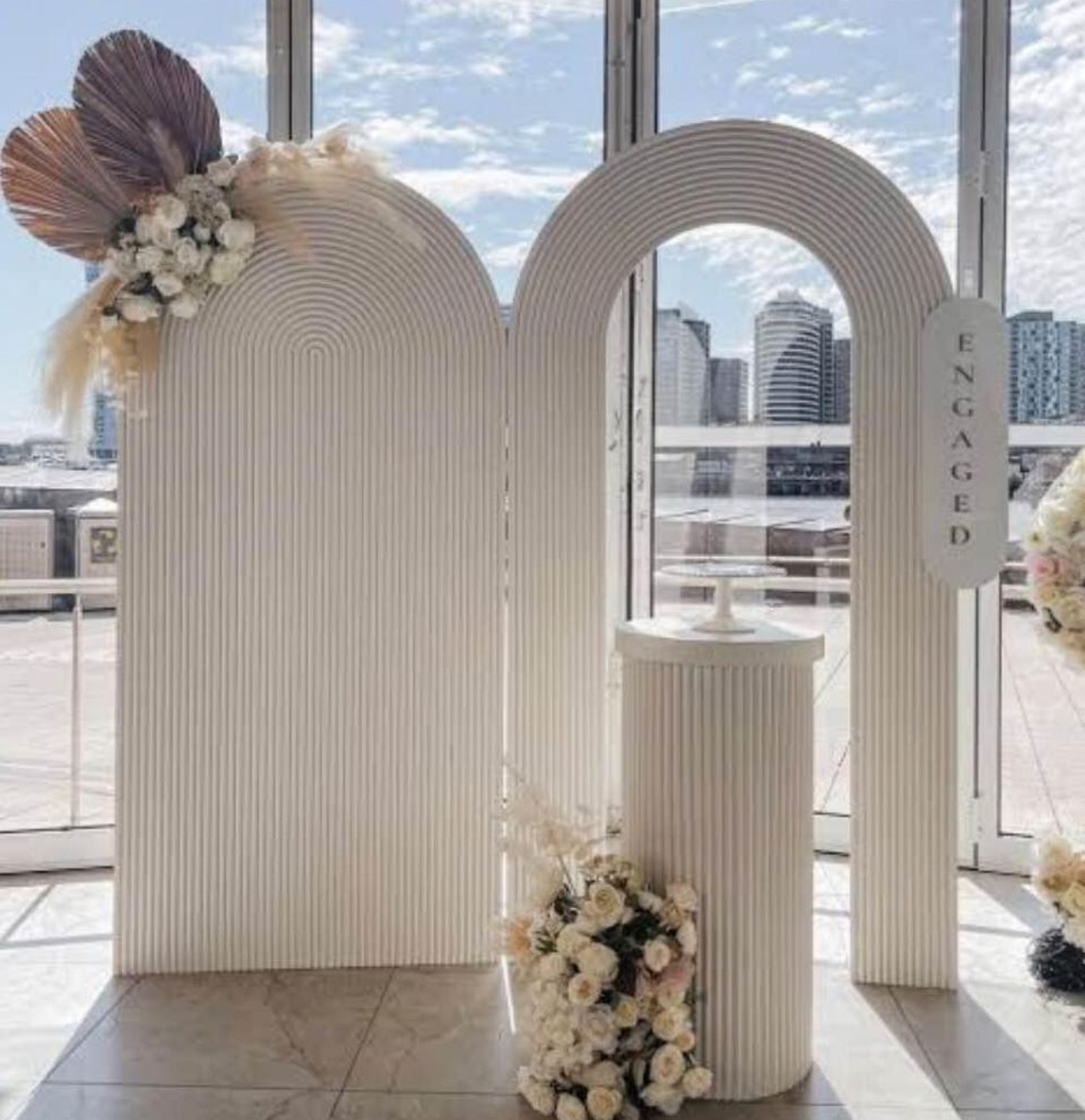 Beige Hollow Ripple and Ripple Arch Set (Delivery Item) | Elegant Party ...