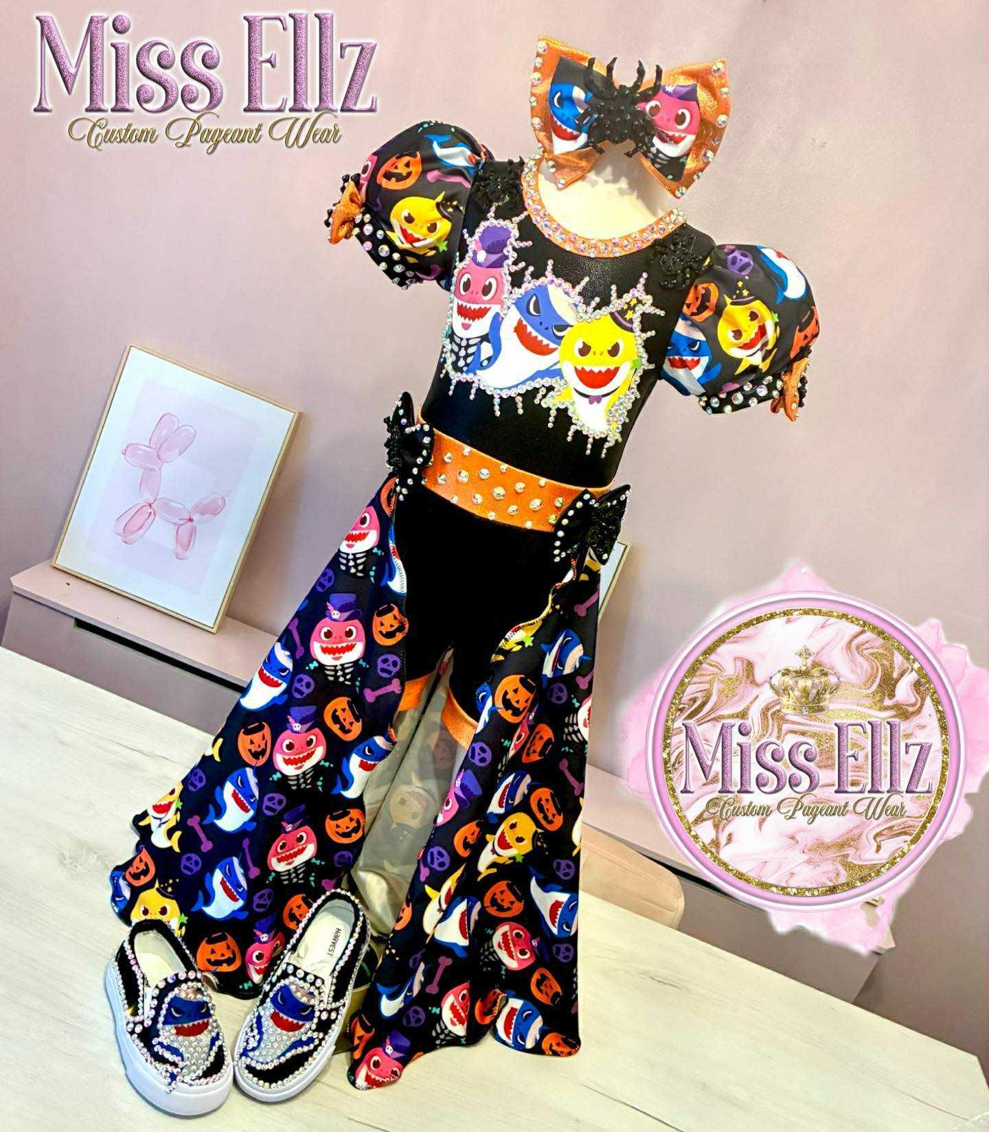 JB-12/2 “Spooky Shark” | Mallie´s Closet Pageant Rentals