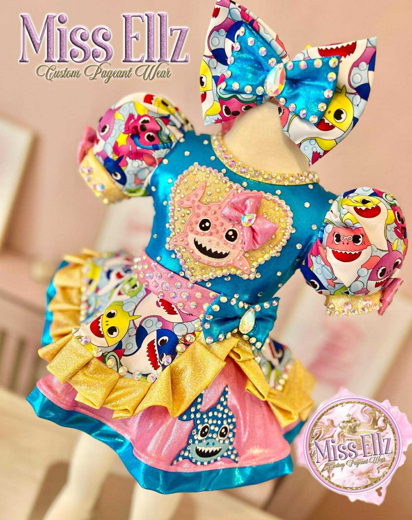 RM-Miss Ellz Baby Shark OOC | Mallie´s Closet Pageant Rentals
