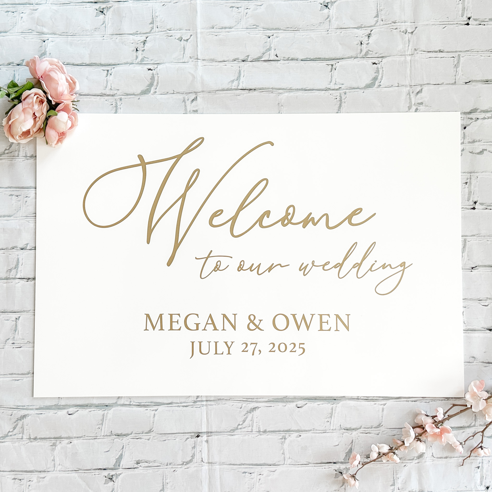 Custom Welcome Acrylic Sign (Victoria) - White/Gold | BOXWOOD EVENTS LTD.