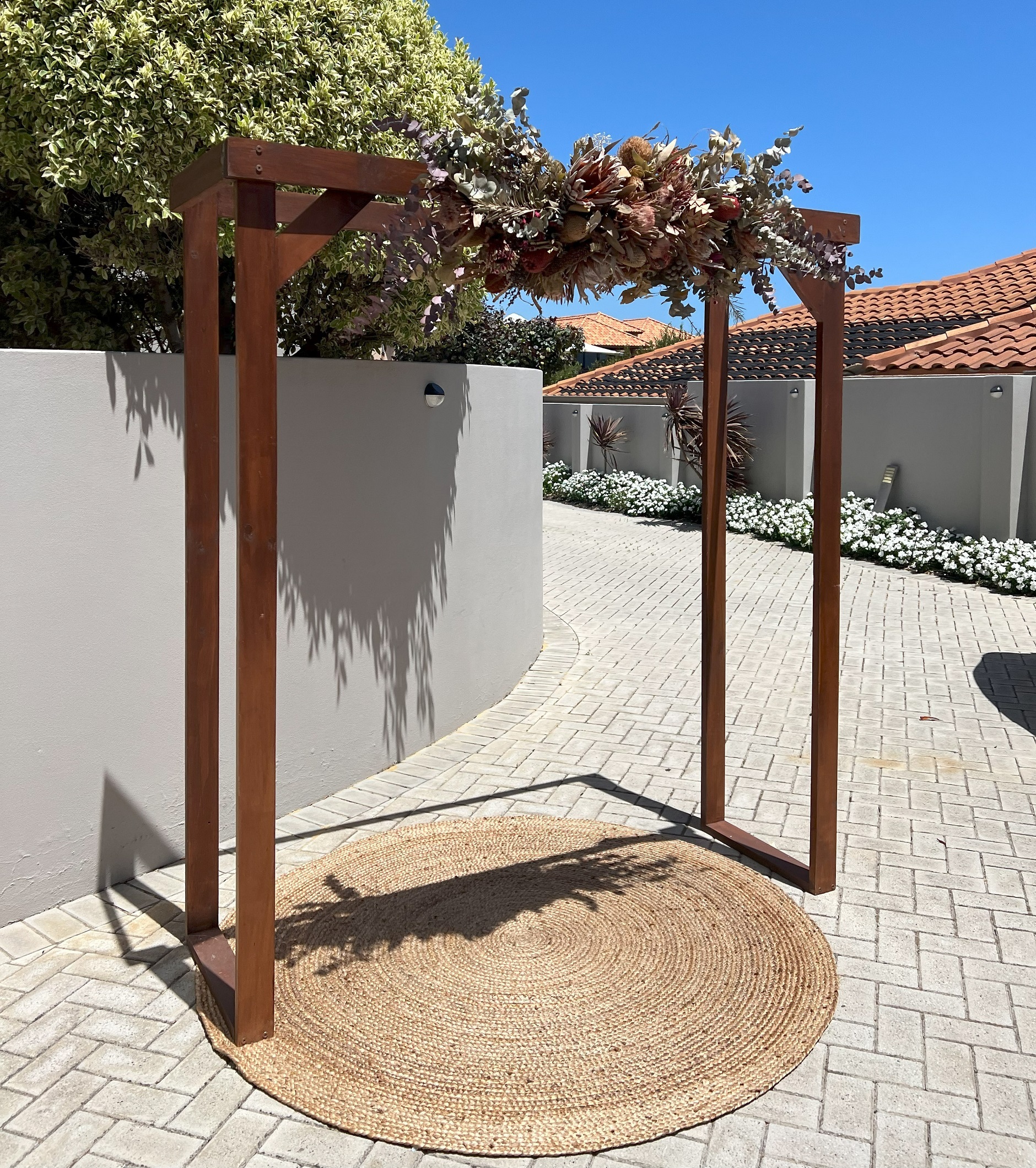 Wedding rectangle classic dark wood double arbour | Getzhire - Party ...