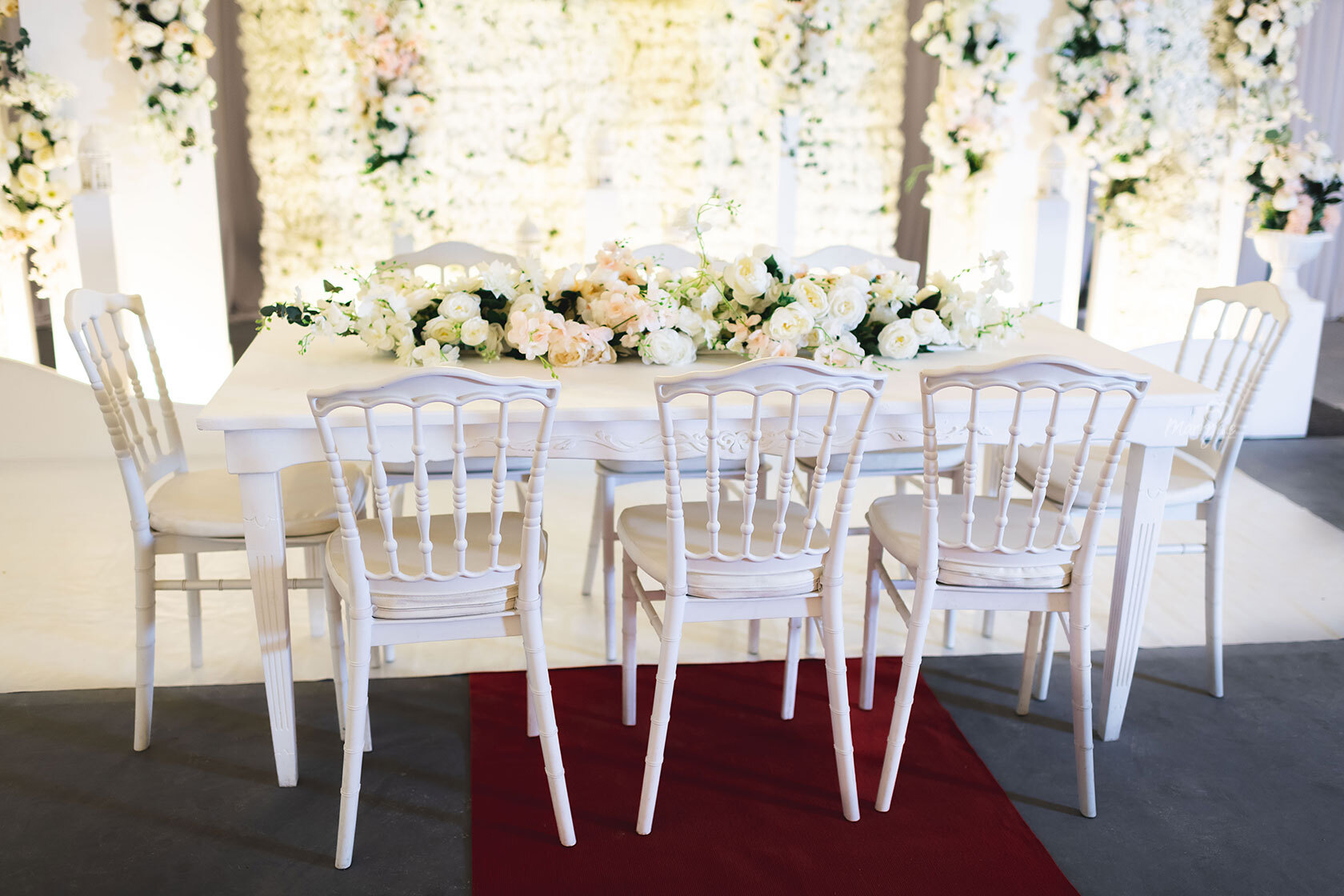 Kaiveni Table Full Setup | Fari Arts