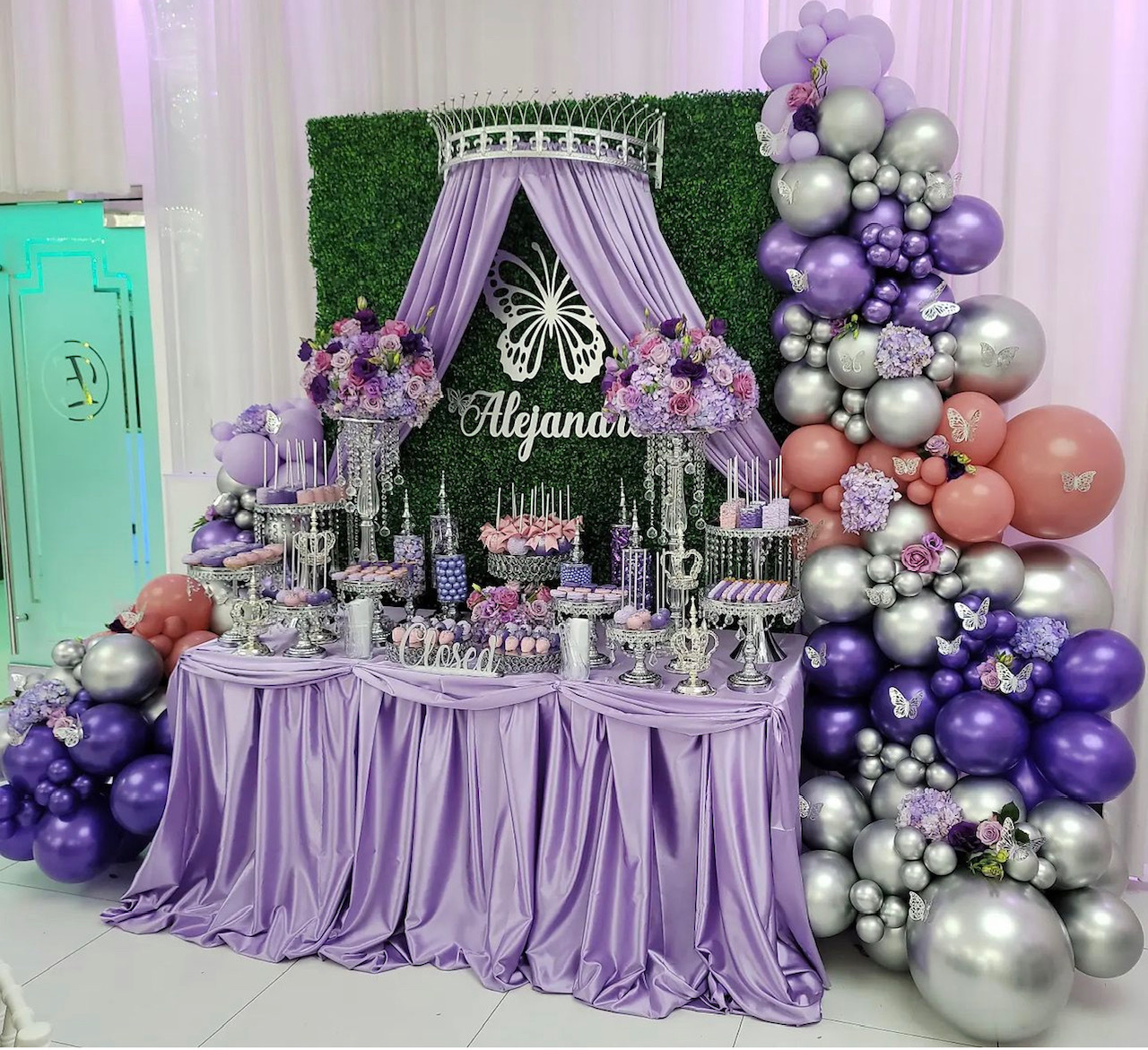 Balloon set; Arch | Casa Royal Rentals